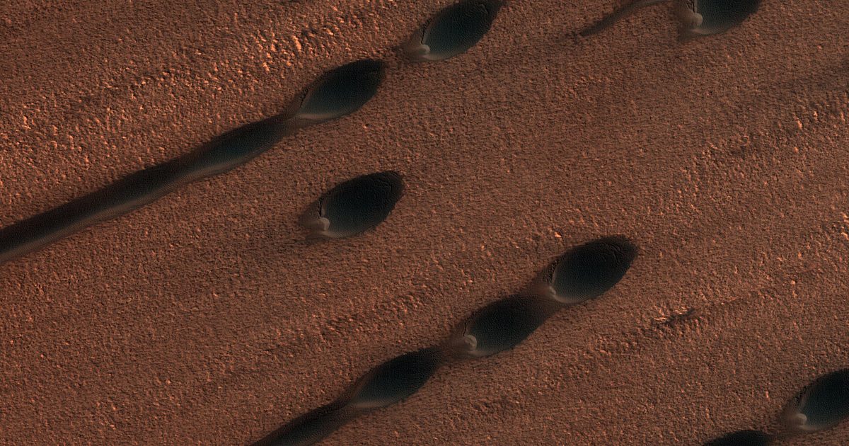 Weather scrubs a launch, forms Mars dunes,… | The Planetary Society