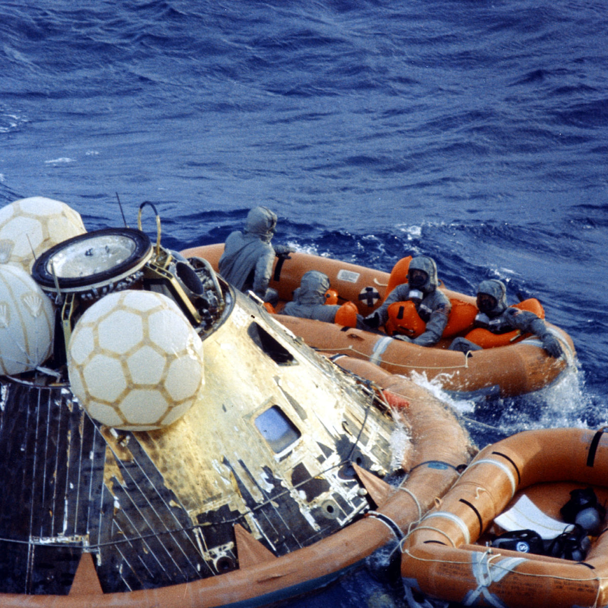 Comet NEOWISE over JPL | The Planetary Society