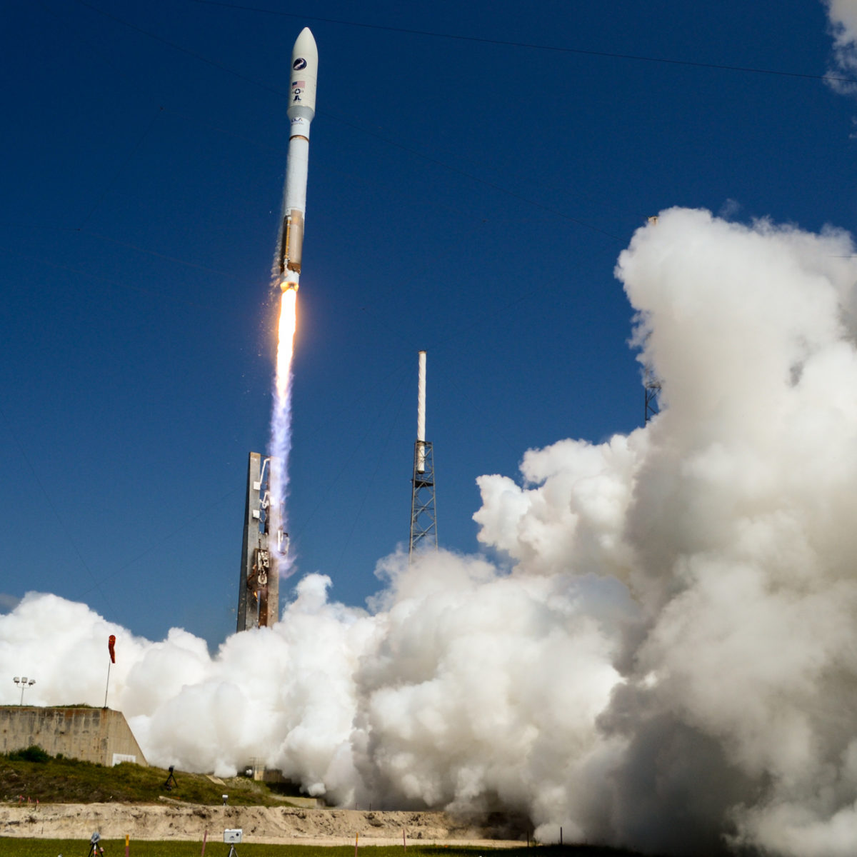 NEO Surveyor Artist's Concept | The Planetary Society