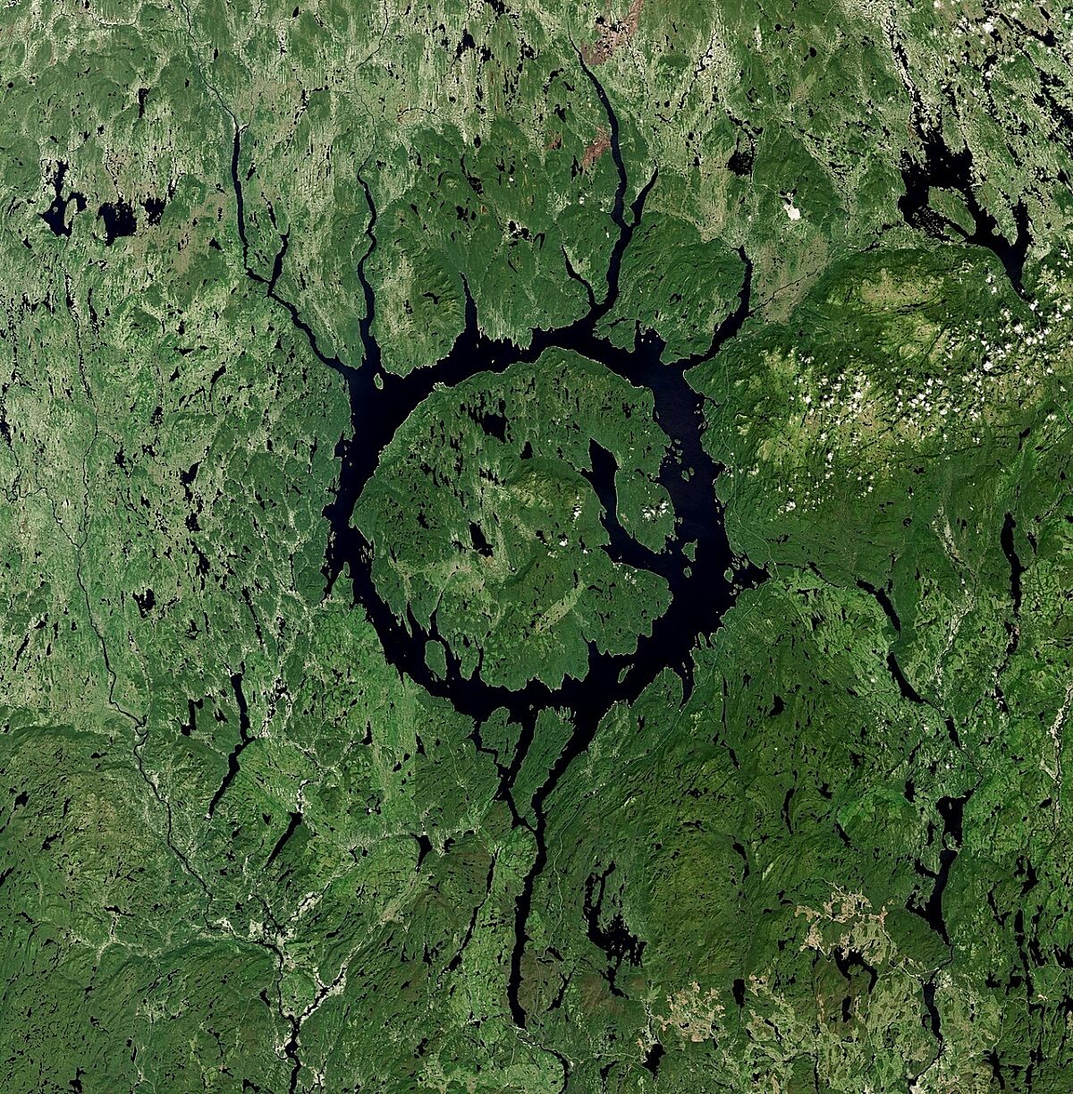 Manicouagan Reservoir Crater | The Planetary Society