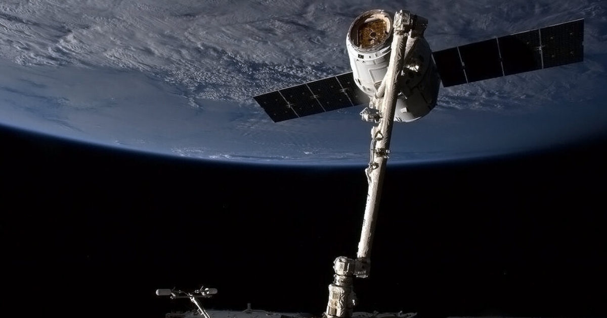 Dragon overcomes issues, arrives at Station | The Planetary Society