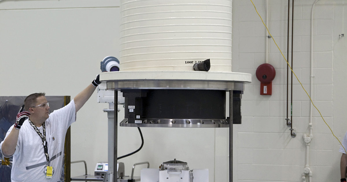 Opening the cask on Curiosity’s MMRTG | The Planetary Society