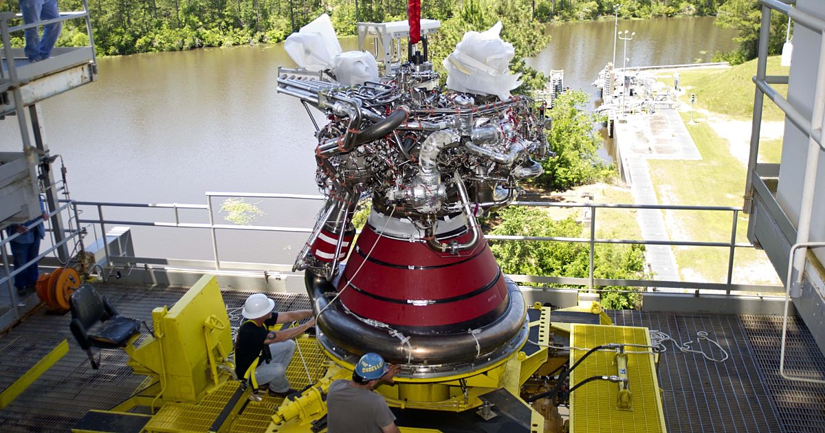 space shuttle engine gimbal
