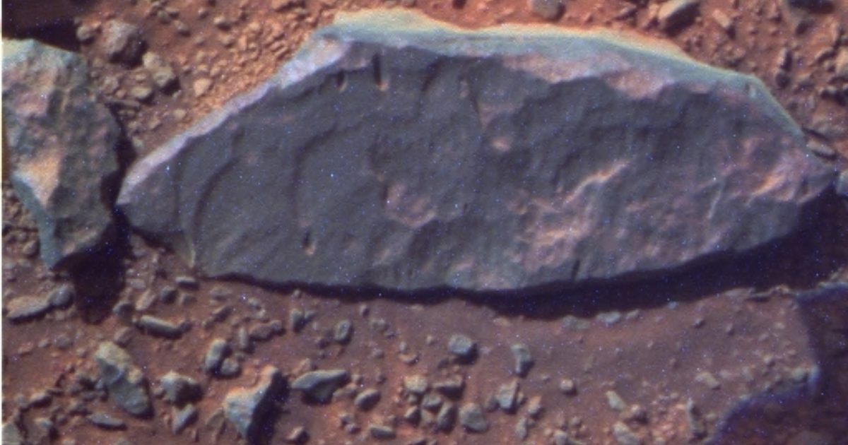 Pancam view of rocks, sol 3752 | The Planetary Society