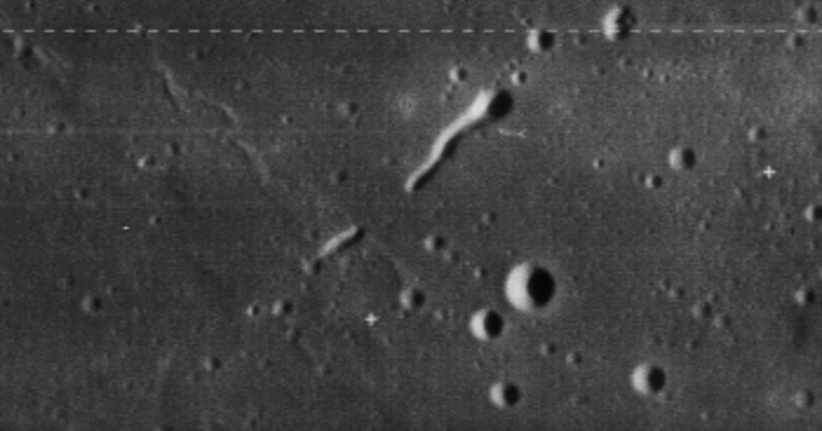 lunar sinuous rilles