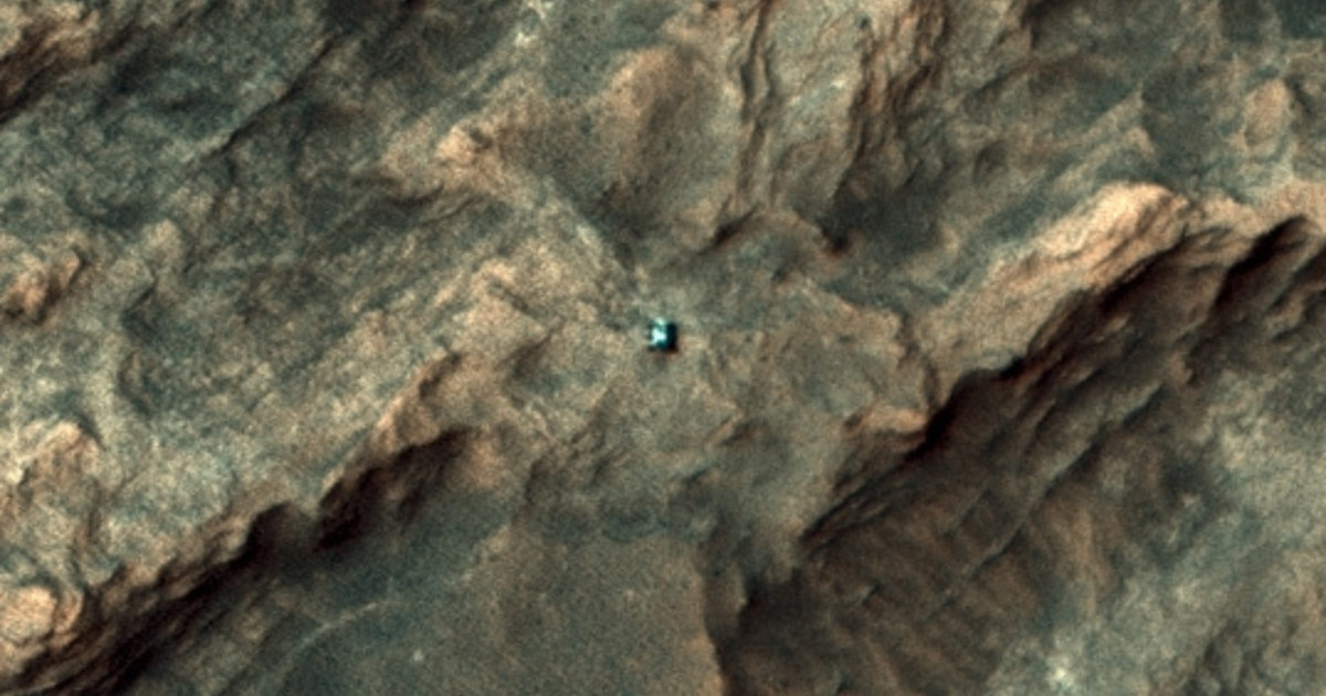 Detailed HiRISE view of Curiosity, sol 1094… | The Planetary Society