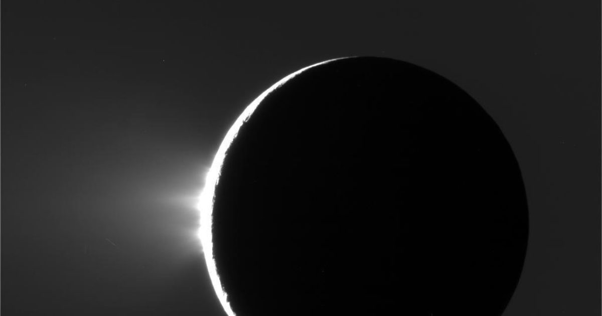 Discovery image of Enceladus' plumes (4 of 7) | The Planetary Society