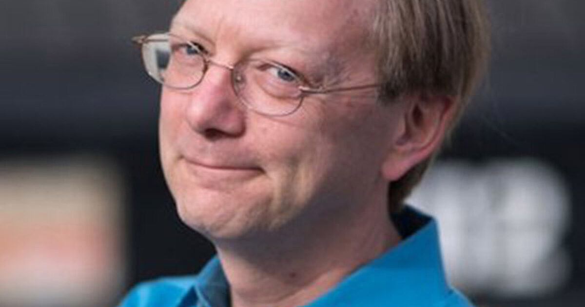 Bob Pflugfelder portrait | The Planetary Society