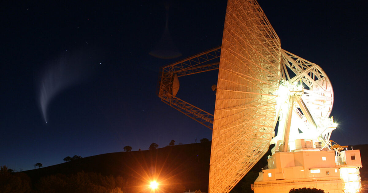 Canberra Complex by Night | The Planetary Society