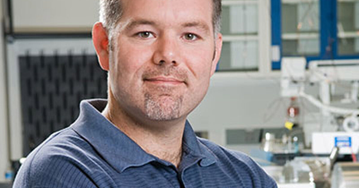 Daniel Glavin portrait | The Planetary Society