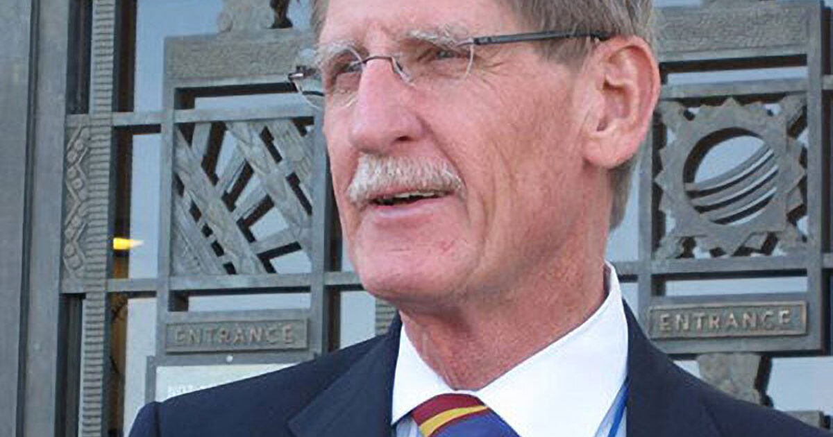 Ed Krupp portrait | The Planetary Society