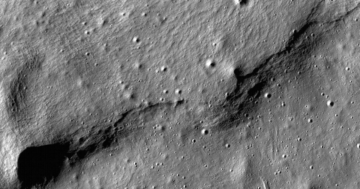 Fault scarps on the Moon | The Planetary Society