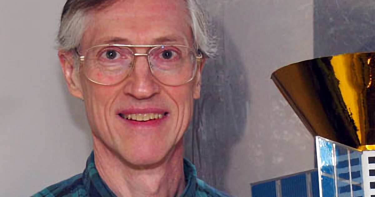 John Mather portrait | The Planetary Society