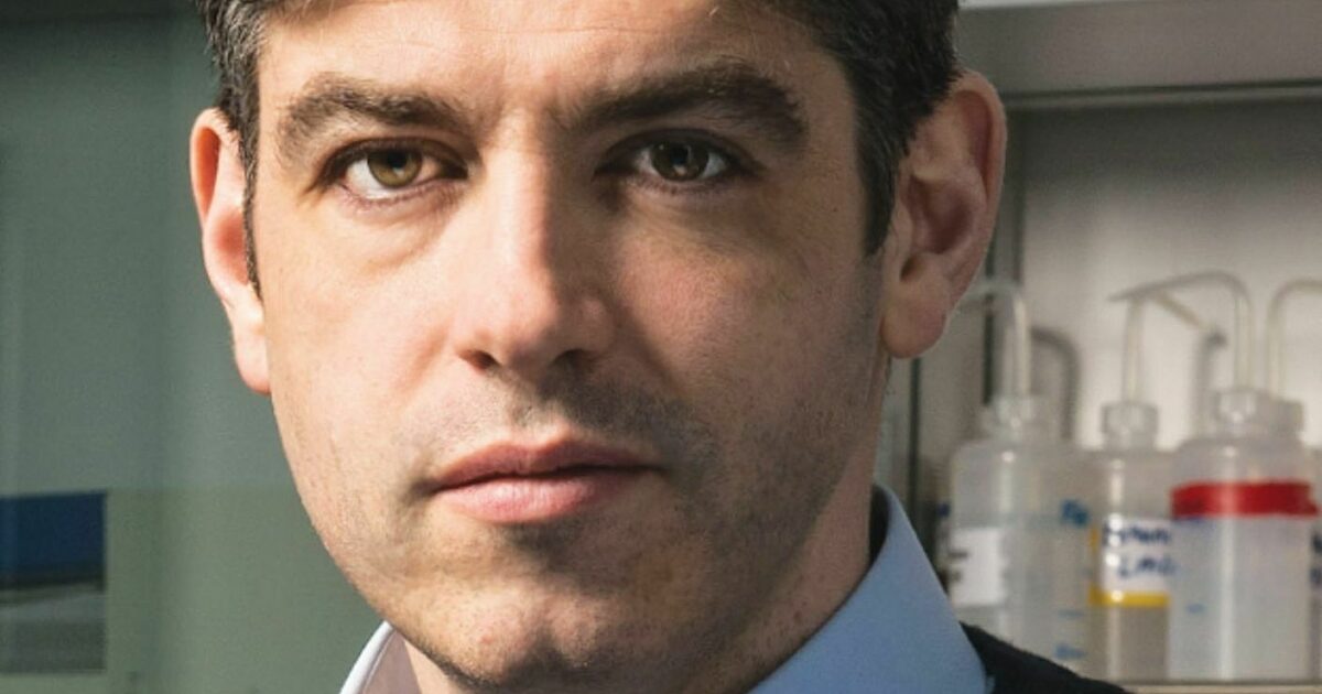 Lee Cronin Portrait | The Planetary Society