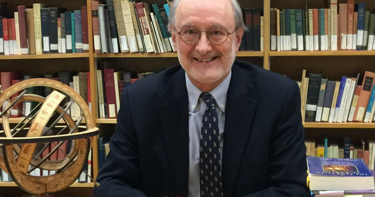 Robert Smith portrait | The Planetary Society