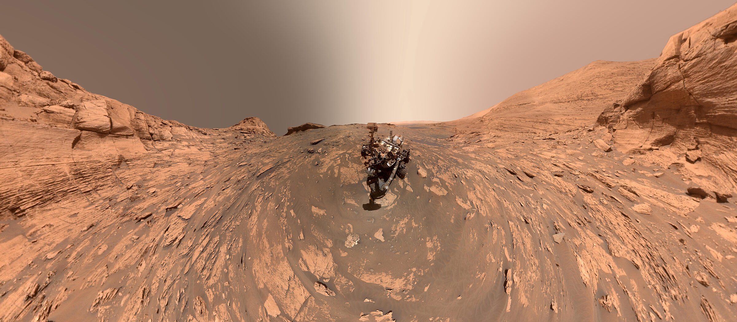 A wide-angle Curiosity selfie | The Planetary Society