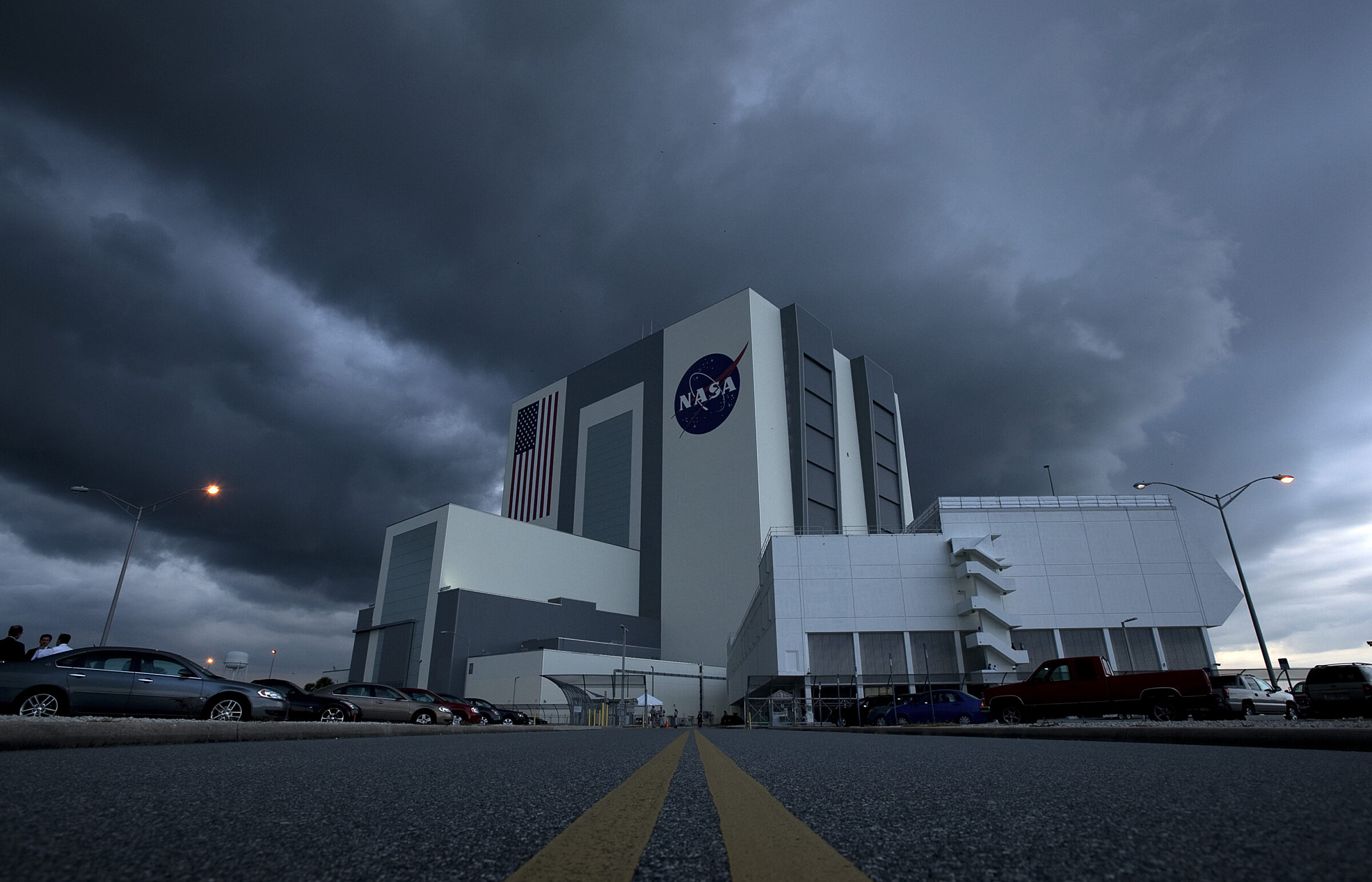 Storm clouds over NASA's Vehicle Assembly… | The Planetary Society