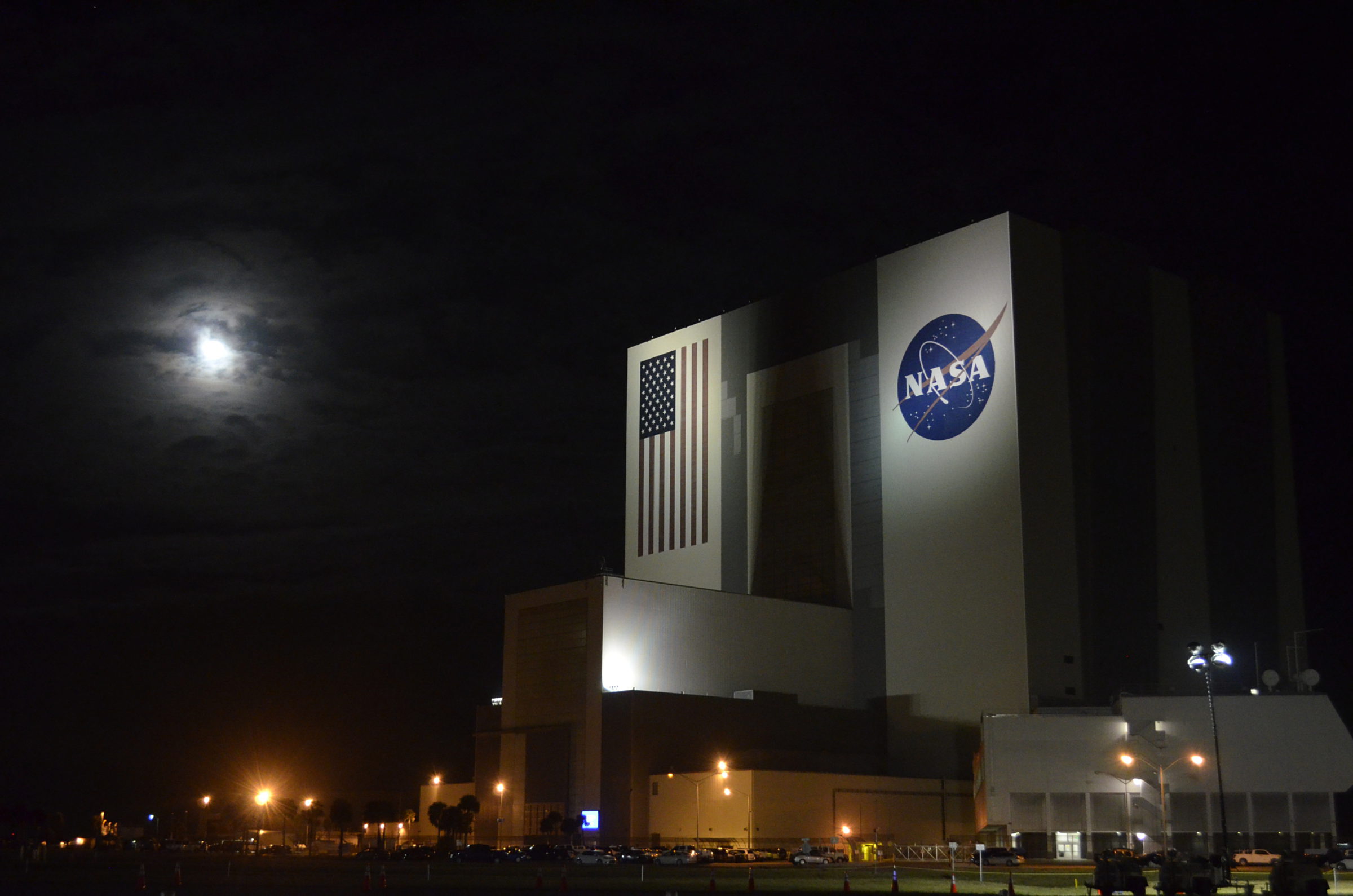 NASA VAB at night | The Planetary Society