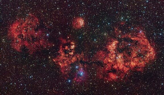 Bat-shaped nebulae | The Planetary Society