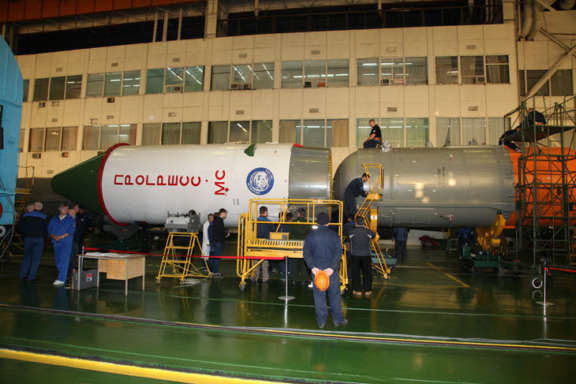 Progress MS-04 integration | The Planetary Society