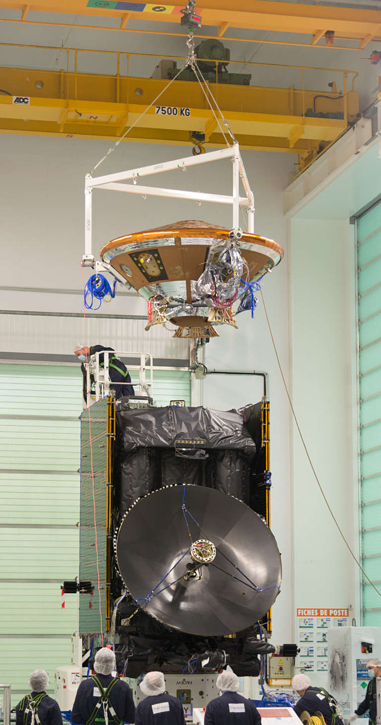 Schiaparelli lander meets ExoMars orbiter | The Planetary Society