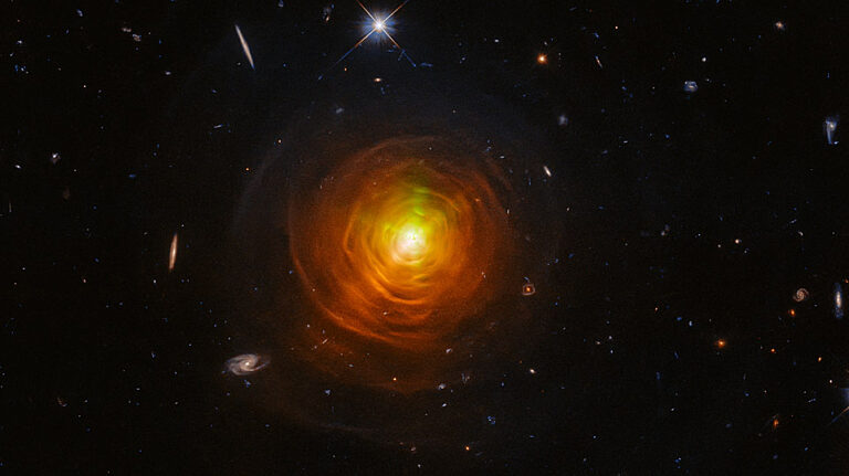 Dying carbon star | The Planetary Society