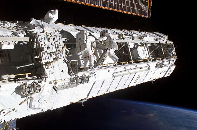 Rail-riding ISS Cart Jams, Prompting… | The Planetary Society
